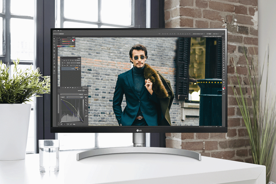 8 Best Multimedia Monitors in 2025