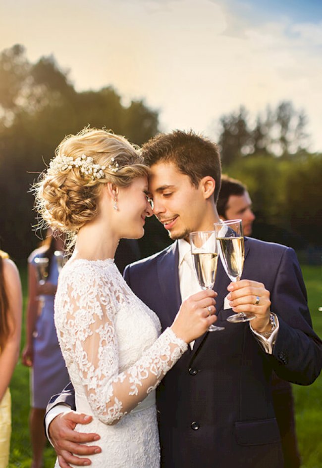 100 Wedding Captions for Photos on Social Media