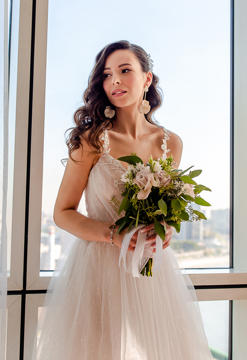 Cropping in Photography: 12 Techniques & Rules