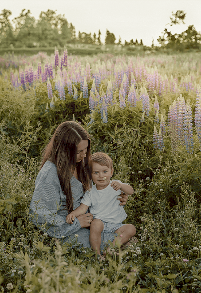 20 Spring Picture Ideas: Hacks for Picture-Perfect Shots