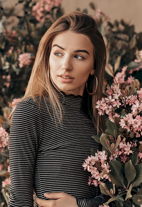 90s Photoshoot Ideas for Getting Creative Shots