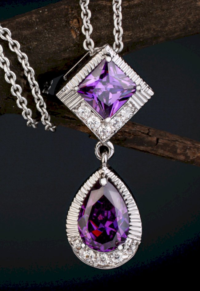 15 Jewelry Advertising Ideas to Try in 2026