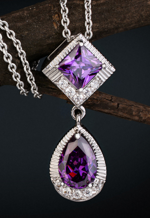 15 Jewelry Advertising Ideas to Try in 2025