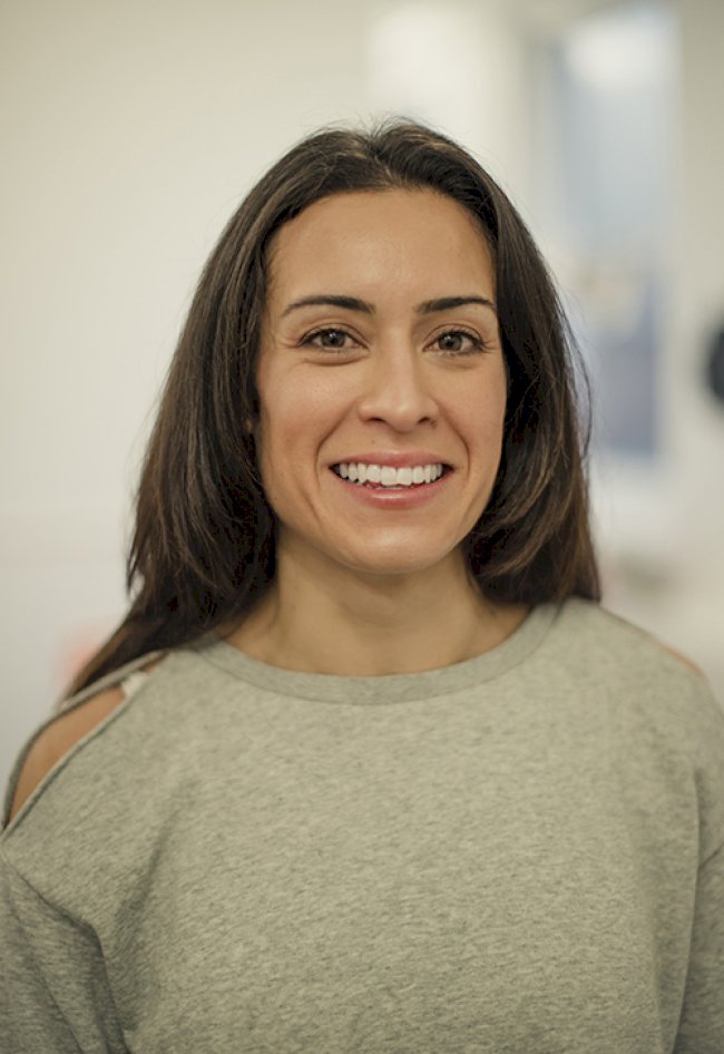 Retouchup Review: FixThePhoto and Retouchup Comparison