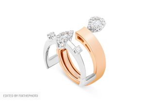 28 Wedding Ring Photographs: Examples & Tips