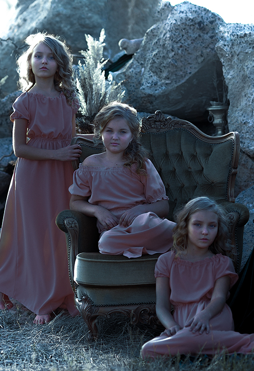 32 Group Photo Ideas for Small and Large Groups