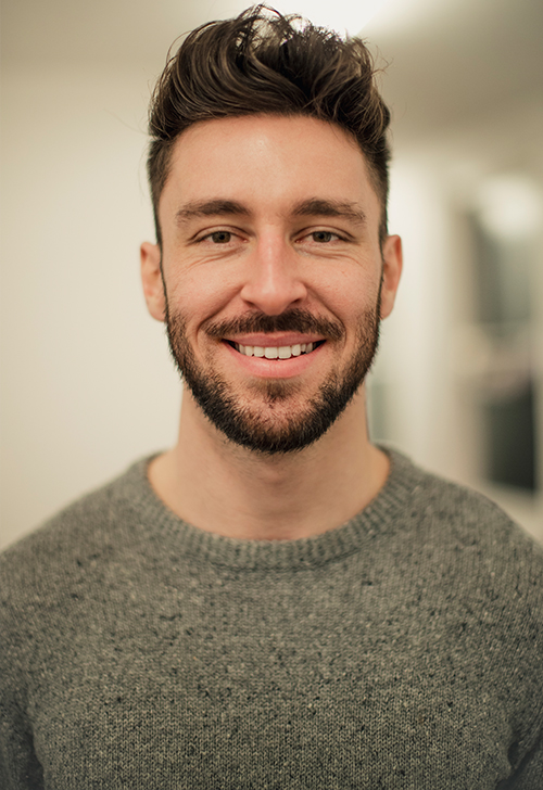 30 Male Poses: How to Pose Men Well to Get Professional Results