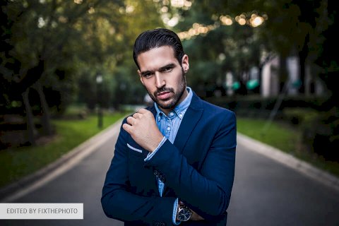 How to Take a Good Profile Picture: 10 Tips and Tricks