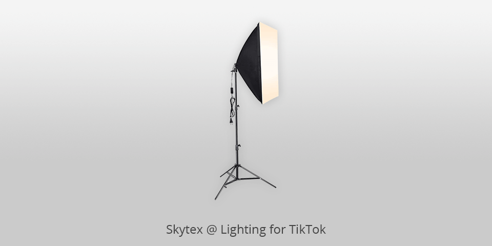 8 Best Lighting for TikTok in 2024: Buying Guides