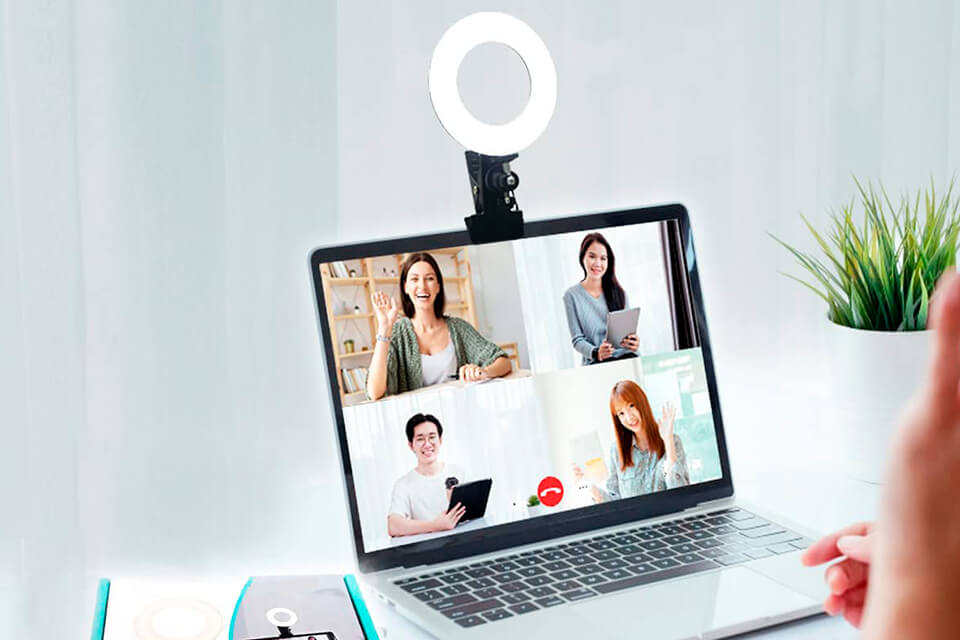 8 Best Lighting for TikTok in 2024: Buying Guides